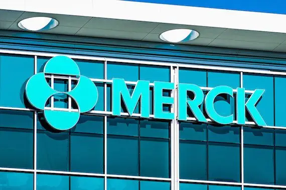 Un comprimé de Merck réduirait les effets graves de la COVID-19 - Les ...