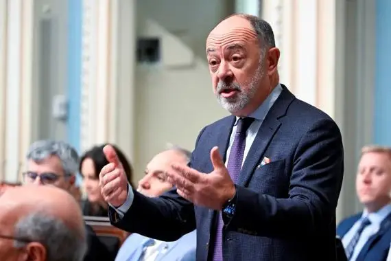 Québec imposera le bâillon sur le projet de loi 15 en santé - Les Affaires