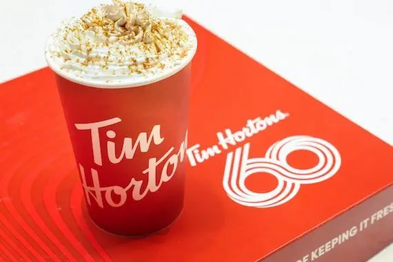 Tim Hortons a 60 ans: déroulez le rebord son histoire - Les Affaires