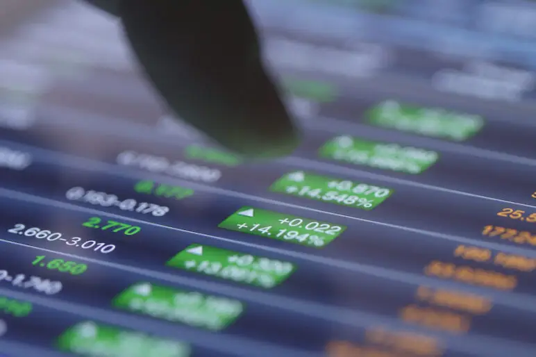 Les meilleurs FNB d’actions internationales pour les investisseurs canadiens - Les Affaires