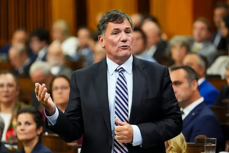 C-5: que veut dire le gouvernement par «intérêt national»? - Les Affaires