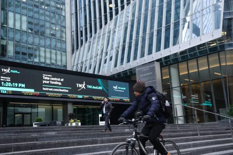 iA Groupe financier coule en bourse après ses résultats - Les Affaires